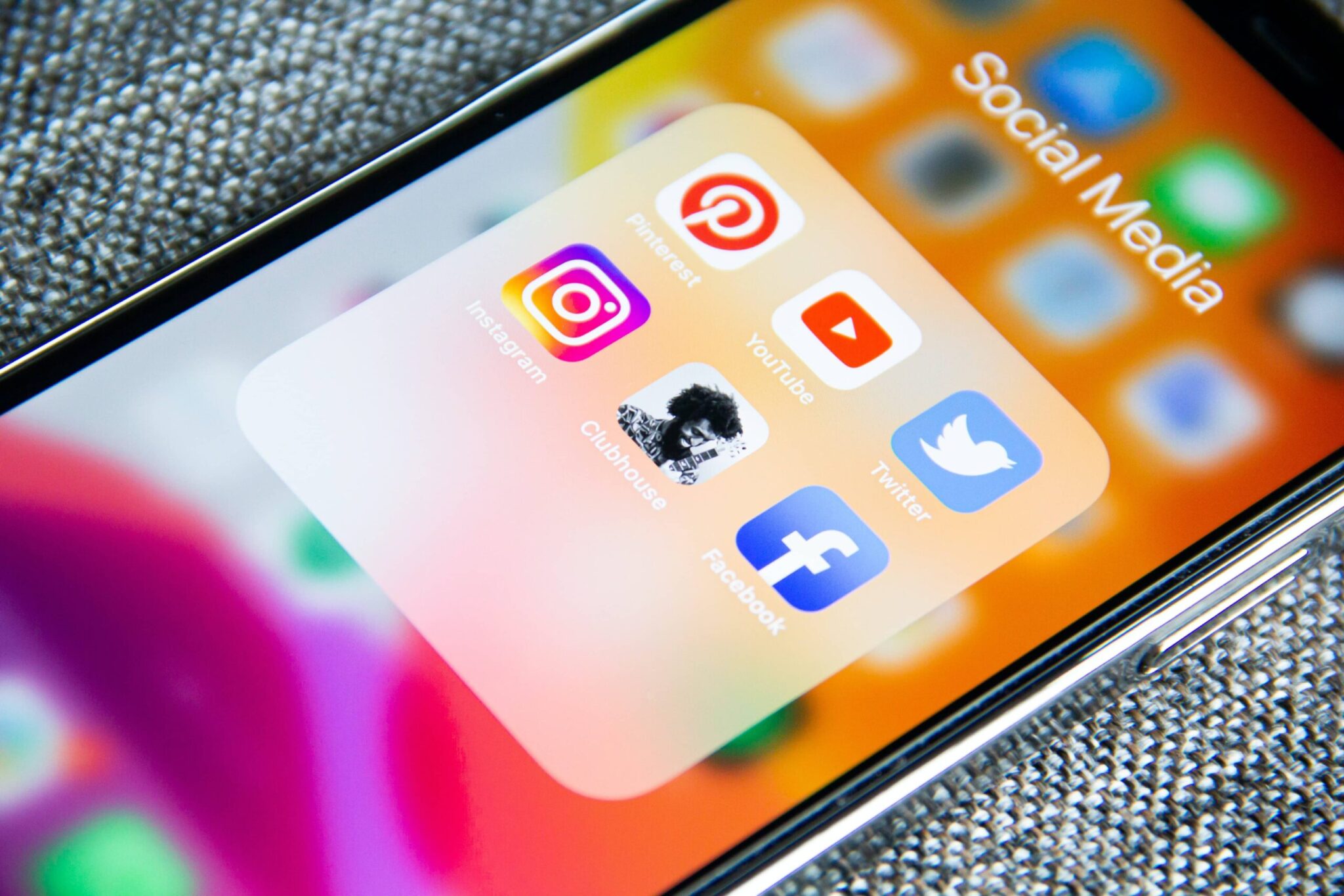 How to Use Social Media for Local Business? | SEO / SEM Agency: Delante